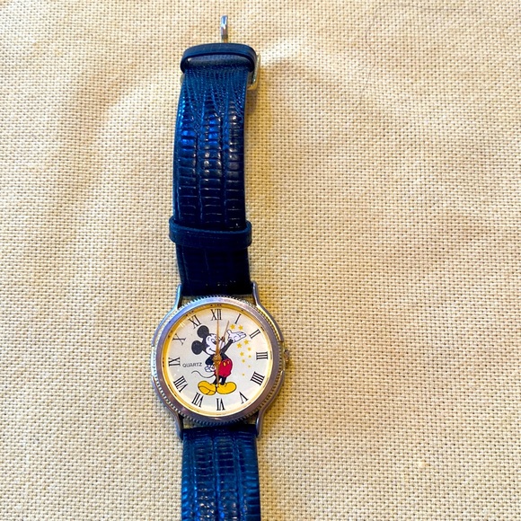 Accessories | Vintage Mickey Mouse Watch | Poshmark
